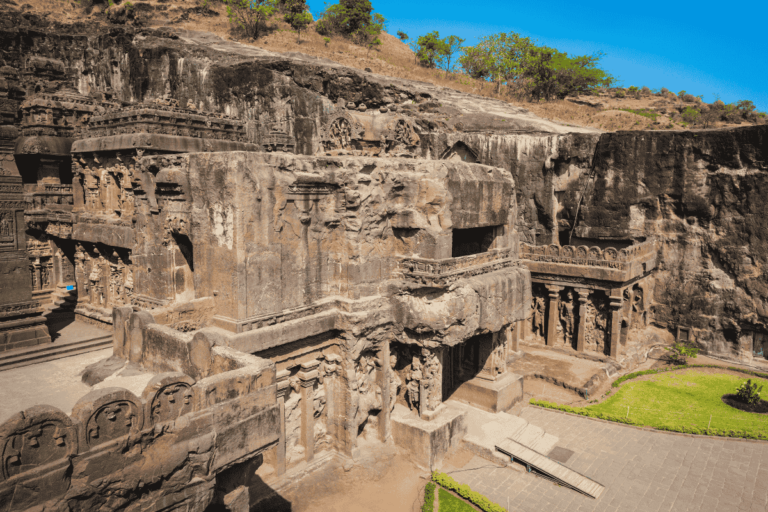 Kailasa Temple, Ellora: History, Architecture, Timing & Ticket - Luxe Vista